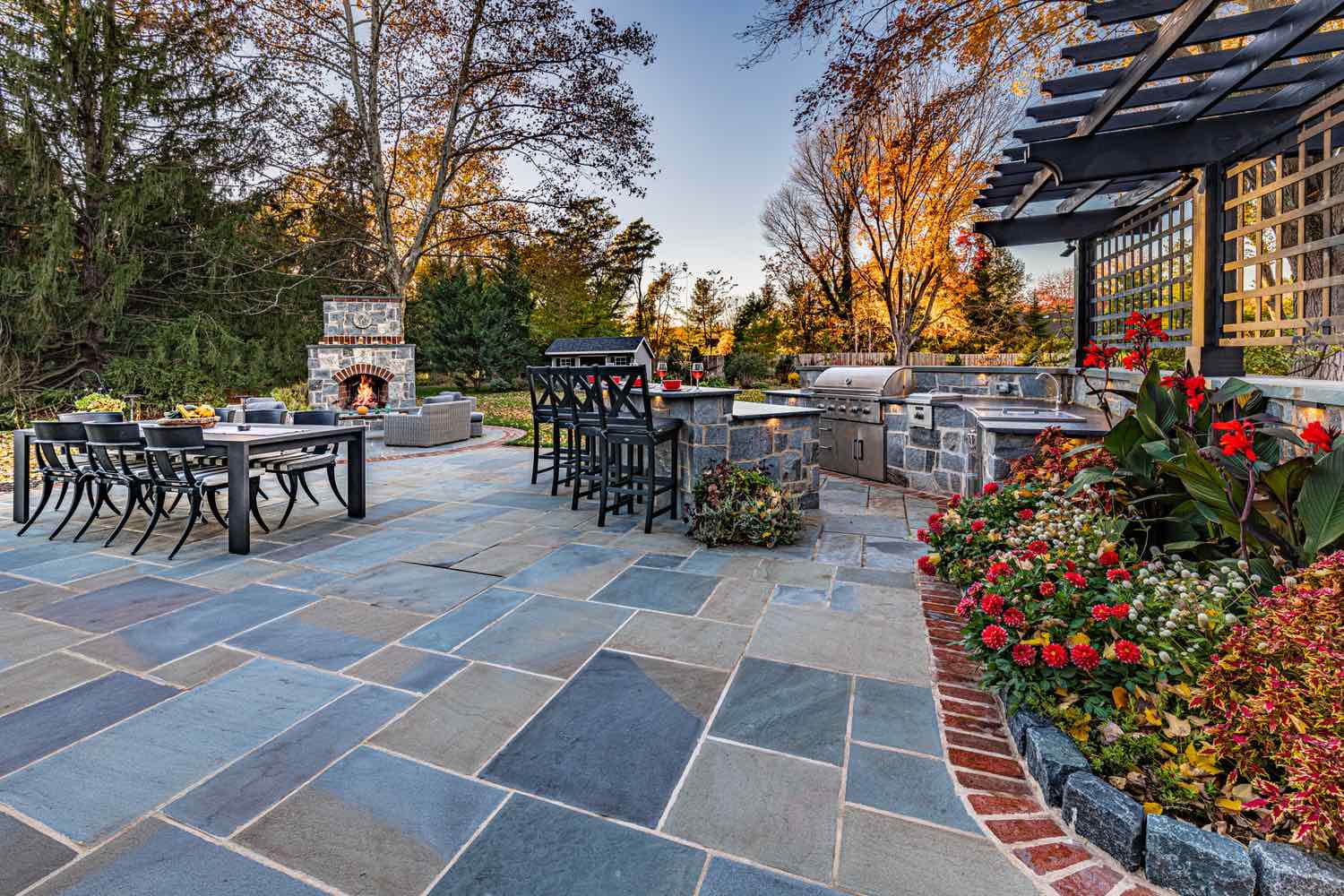 Landscaping & Hardscaping Design Wilmington DE | First Class Lawn Care